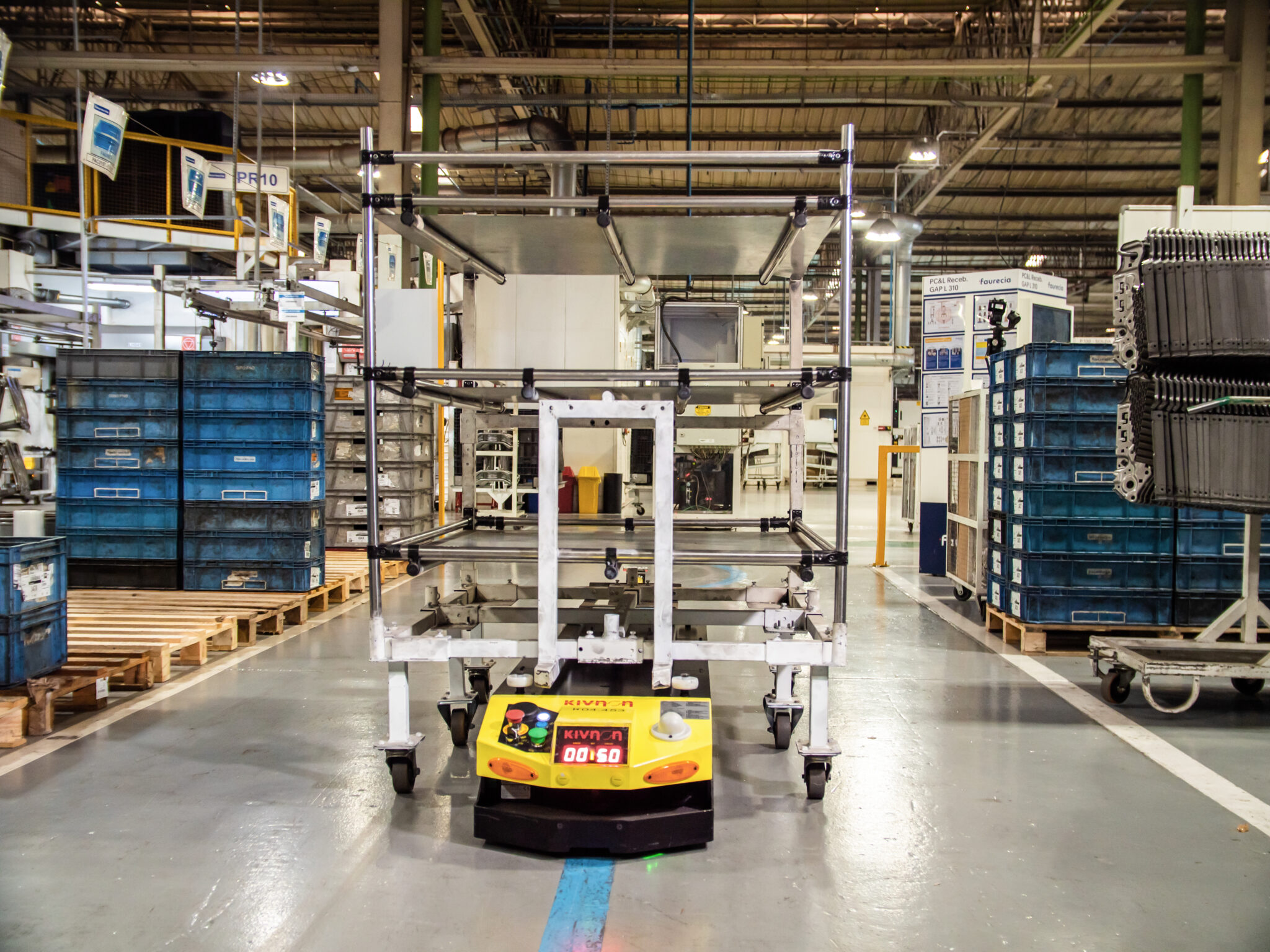 Mobile Robots Revolutionizing the Manufacturing Industry